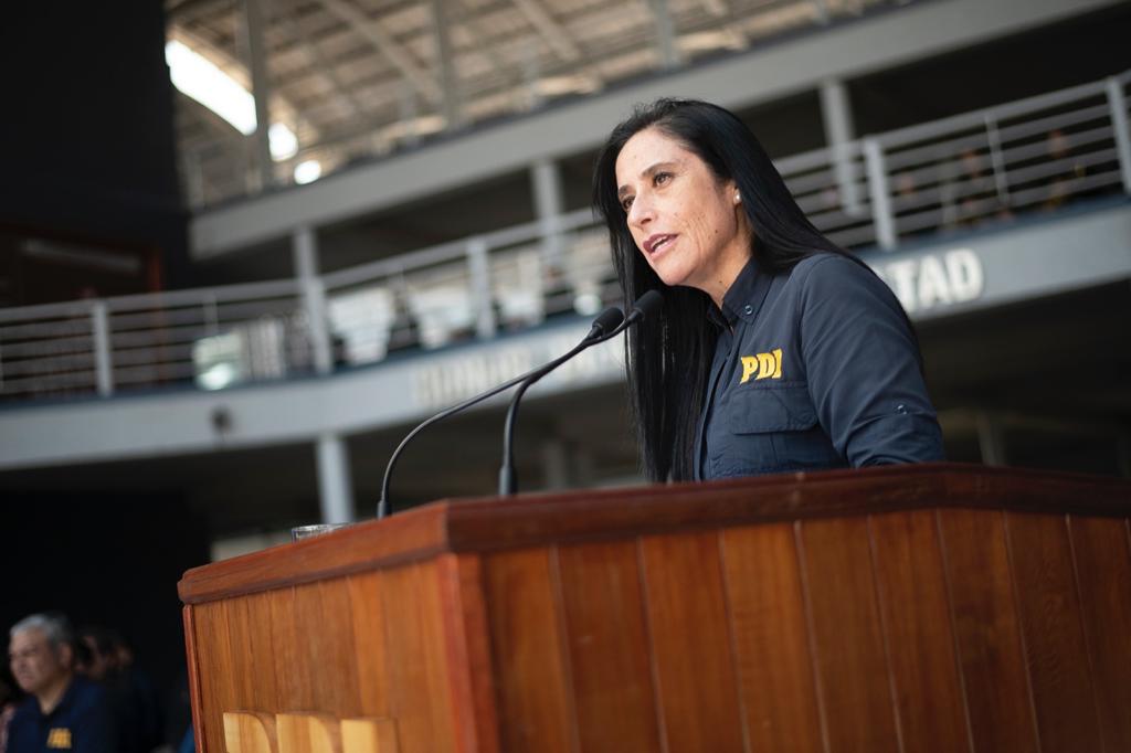 Aspirantes del Primer Subdepartamento reciben tarjeta de identificación ...